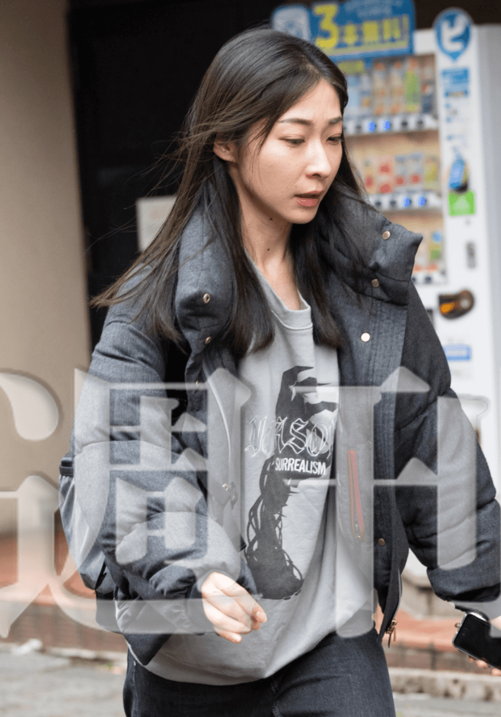 [写真](9ページ目)《不倫相手の妻は妊娠中》「NHKニュース7」畠山衣美アナが既婚男性と同棲&不倫 NHKは「職員個人に関することはお答えしていません」 | 文春オンライン