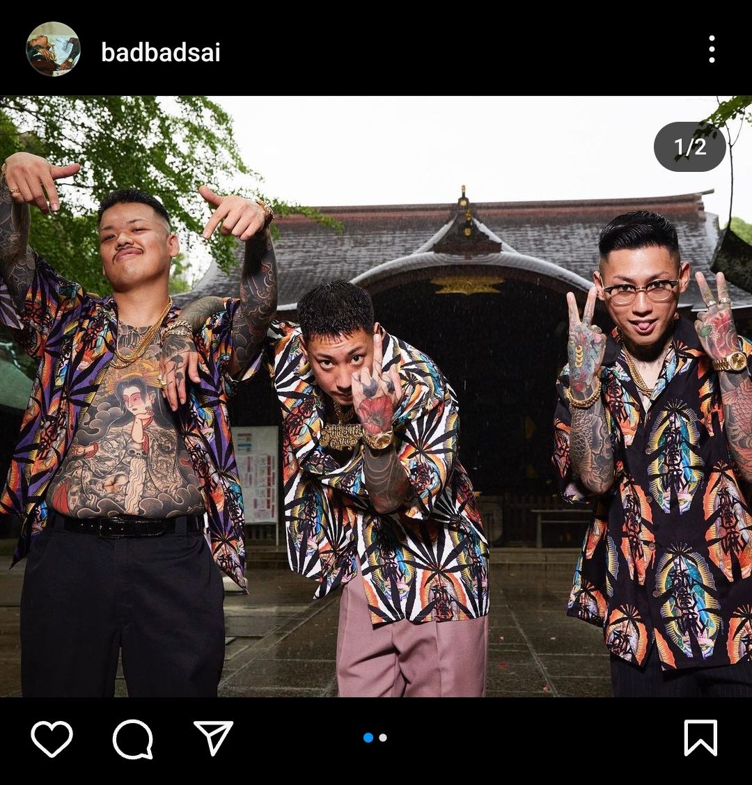 [写真](3ページ目)全身タトゥーの人気ラッパー‟舐達麻”バダサイがタレント女性と弁護士トラブル「別れ話になぜか『裸の写真』を要求し…」「見たい、見たい」 | 文春オンライン