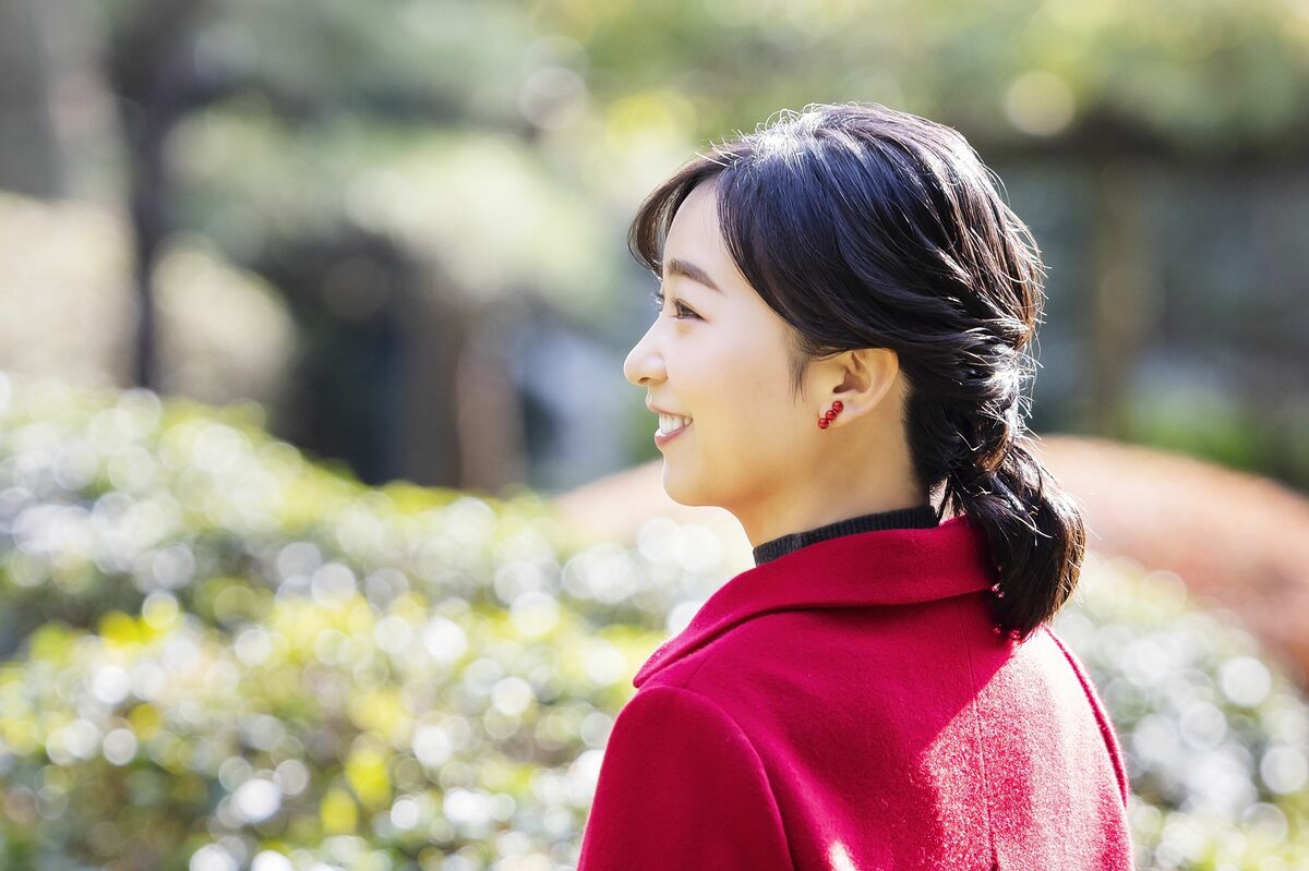 [写真](67ページ目)「（好きな女性の）タイプですか」「いいと思う人はいます」秋篠宮さまが語っていた“大胆発言”とは？ 19歳で紀子さまと“運命的な出会い”を… | 文春オンライン