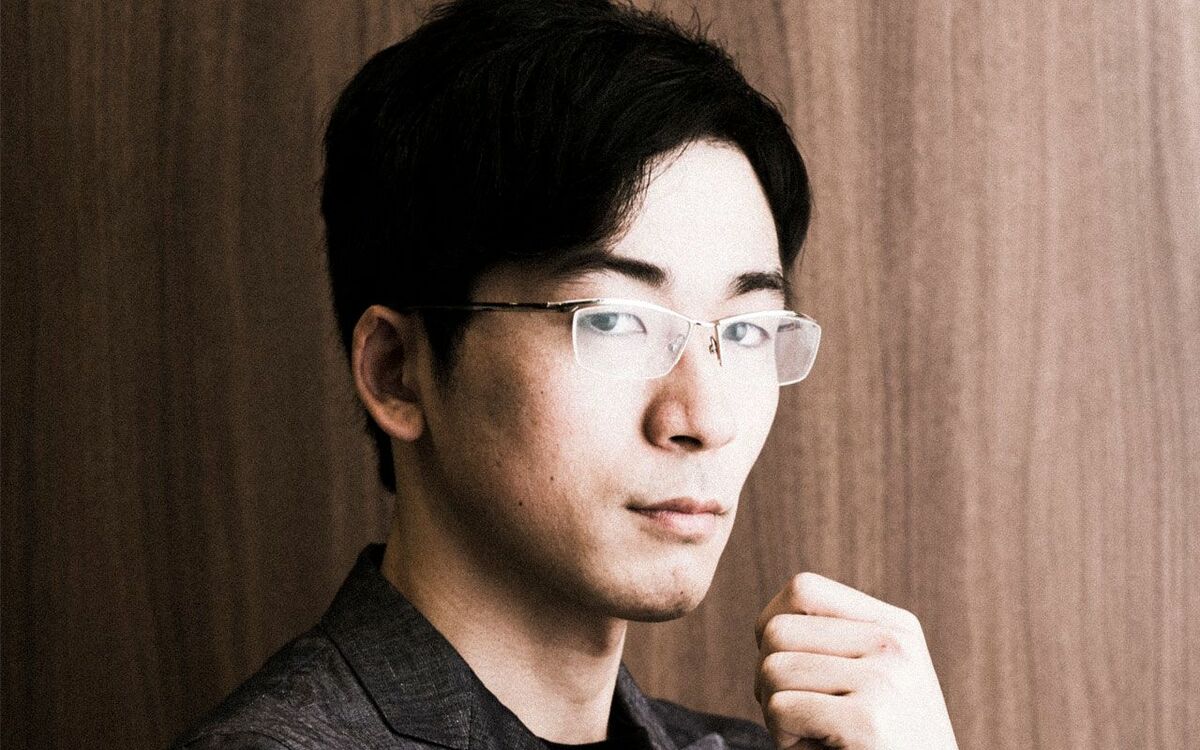 自叙伝を執筆したDOTAMAさん「実家に帰るのがちょっと怖い」 | 文春オンライン