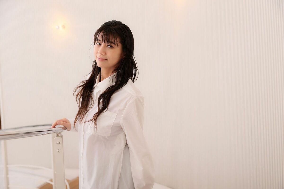 [写真](14ページ目)49kgの美脚グラドル→75kgの“お腹ダルダル”状態に「太りなさいと言われて…」小阪由佳（39）が語る“激太り時代”の衝撃の真相 | 文春オンライン