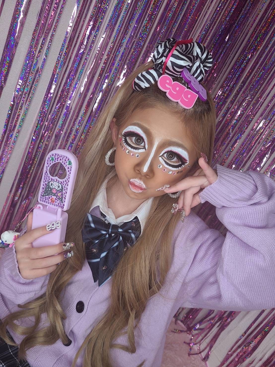 [写真](5ページ目)「髪を染めて、ランドセルはヒョウ柄にデコりました」ピンク髪の小学生ギャル（9）が語る、“美意識”と毎月の美容代 | 文春 ...