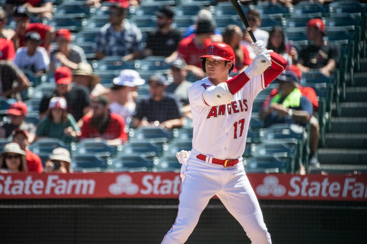 [写真](7ページ目)「恐ろしい腕の振りだ…」WBC・佐々木朗希の165キロ直球を甲斐拓也はナゼ捕り損ねたのか？ 元プロ捕手は「“若き日のダルビッシュのカゲ”と“170キロの可能性”」を指摘 ...