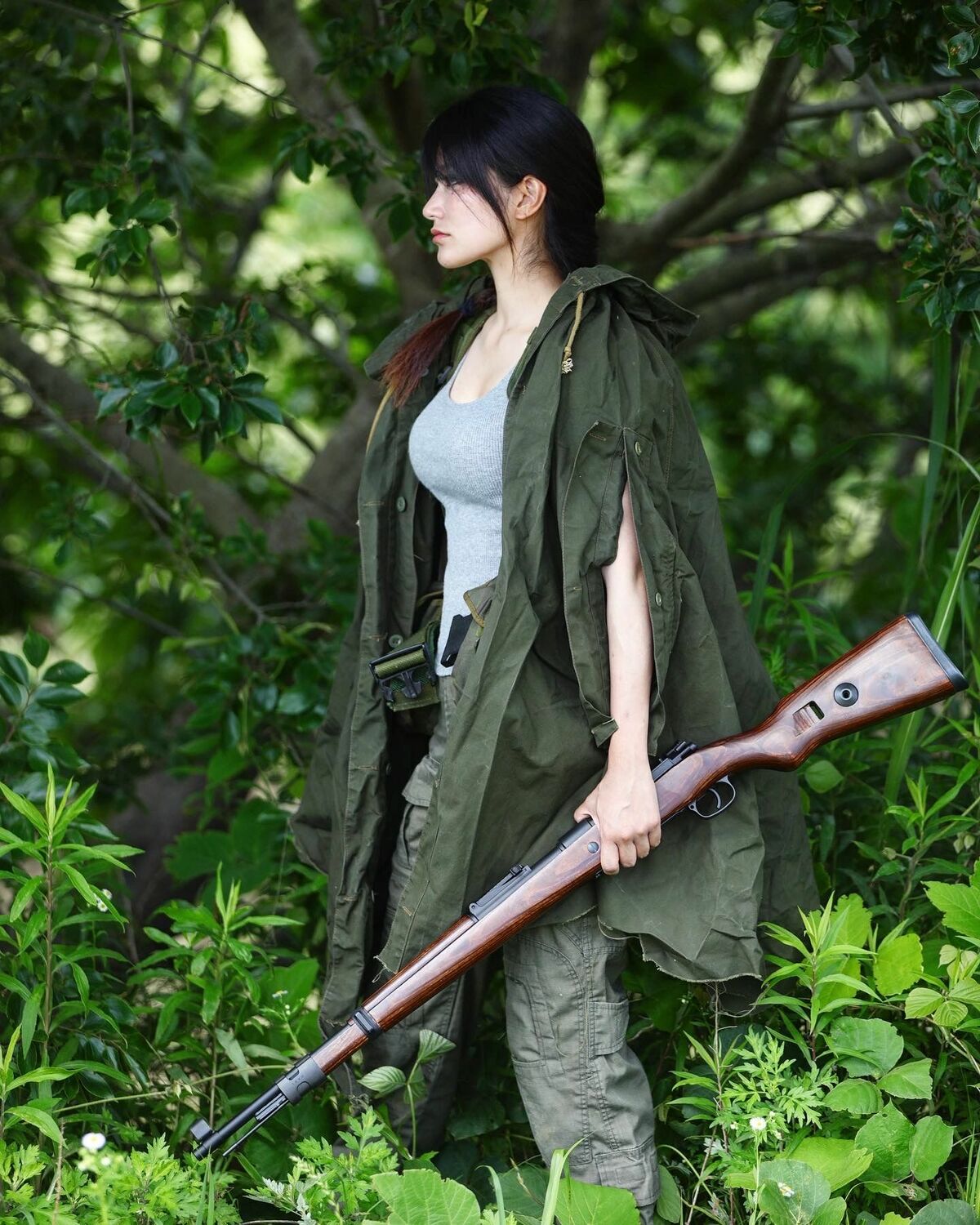 [写真](16ページ目)半年で37キロ減量、容姿が変わりすぎて「友だちに気づかれず…」85kg→48kgになった“サバゲー女子”が語る、ダイエット後の変化 | 文春オンライン