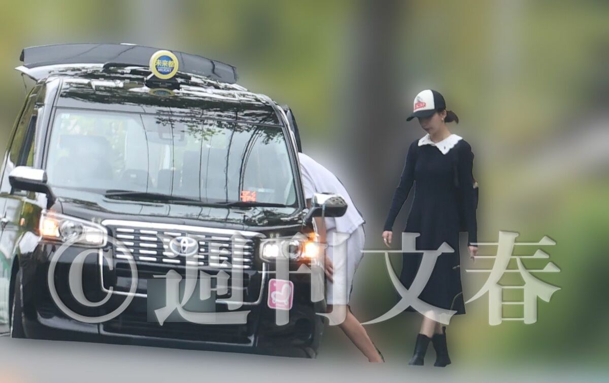 [写真](9ページ目)Cocomi（24）男子バレー・小川智大（29）との交際報道でバレーファンから驚きの声「まさか小川選手だったとは」「余程覚悟決めて…」 | 文春オンライン