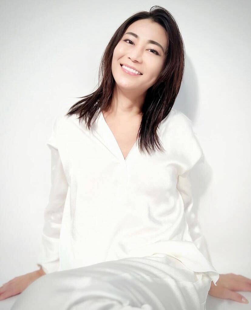 [写真](3ページ目)《レコ大、紅白で歌手活動休養》氷川きよし（45）が望む事務所独立と「Kiina」への正式改名「豪邸の権利、芸名の使用…立ちはだかる“契約問題”」 | 文春オンライン