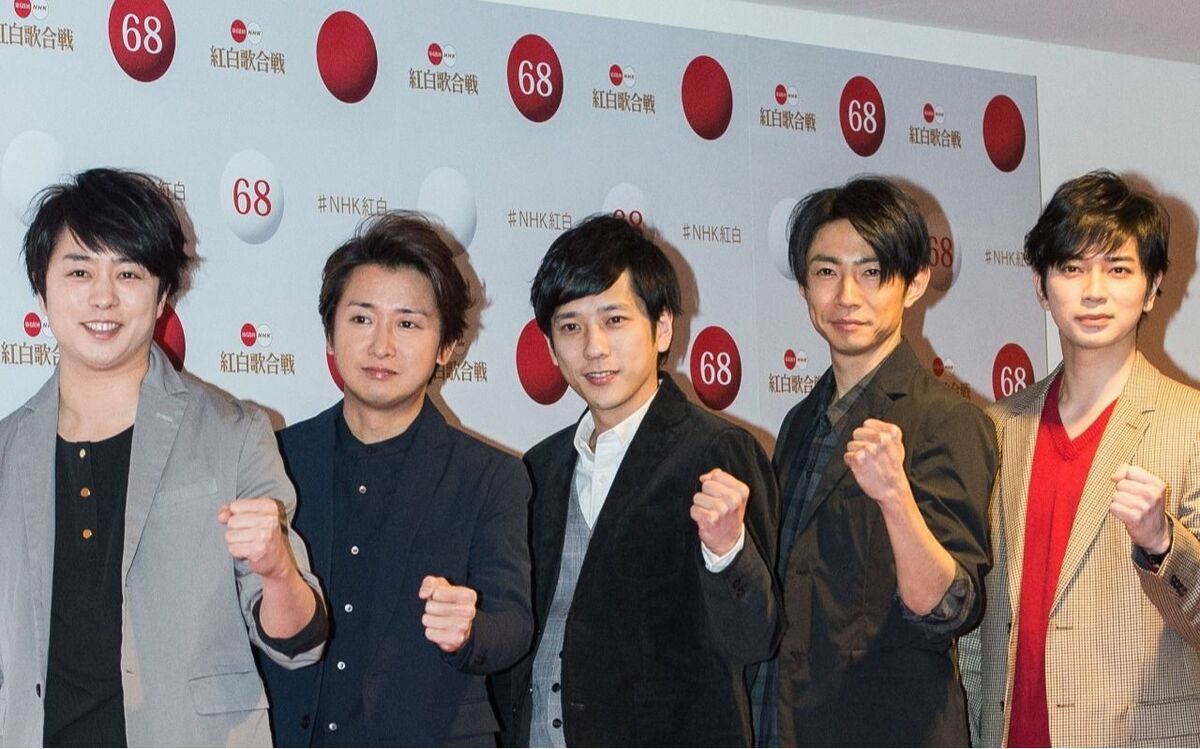 今年の紅白は旧ジャニーズ出場ゼロ…白組の空き枠は“壮絶なイス取りゲーム”へ〈SMAP、TOKIO、嵐の“黄金時代”〉 | 74回目の紅白歌合戦 | 文春オンライン