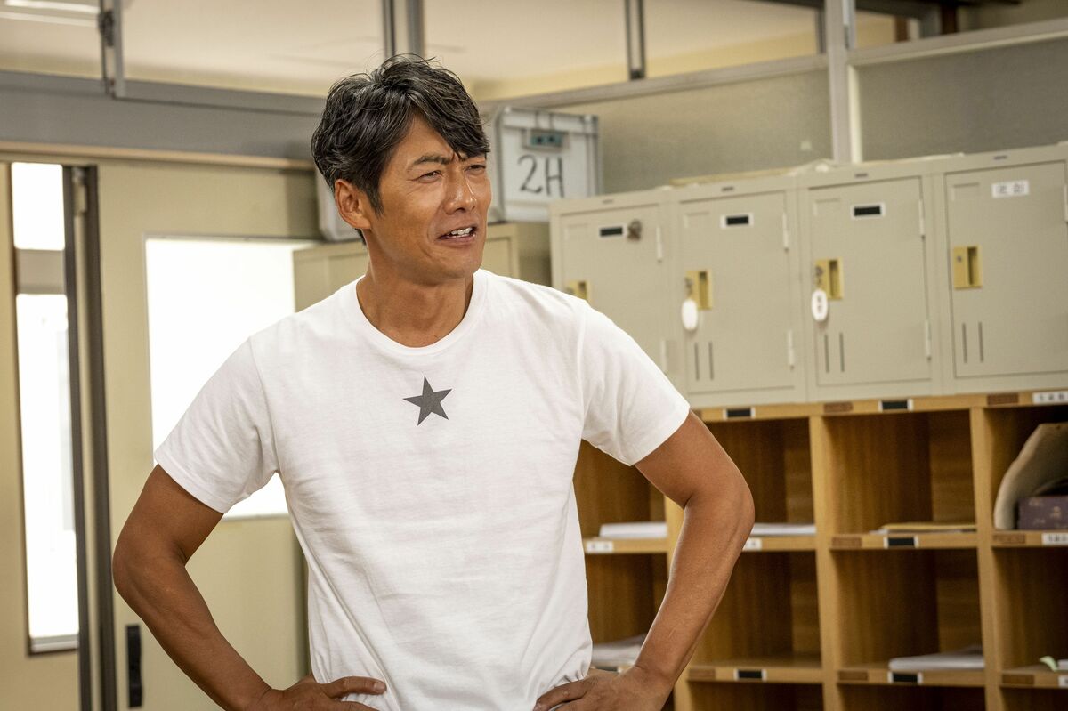 [写真](6ページ目)めっちゃカッコいいシーンに「POISON」が…「GTOリバイバル」プロデューサーが語る「豪華キャストが奇跡的に揃う日が生まれた」 | 文春オンライン