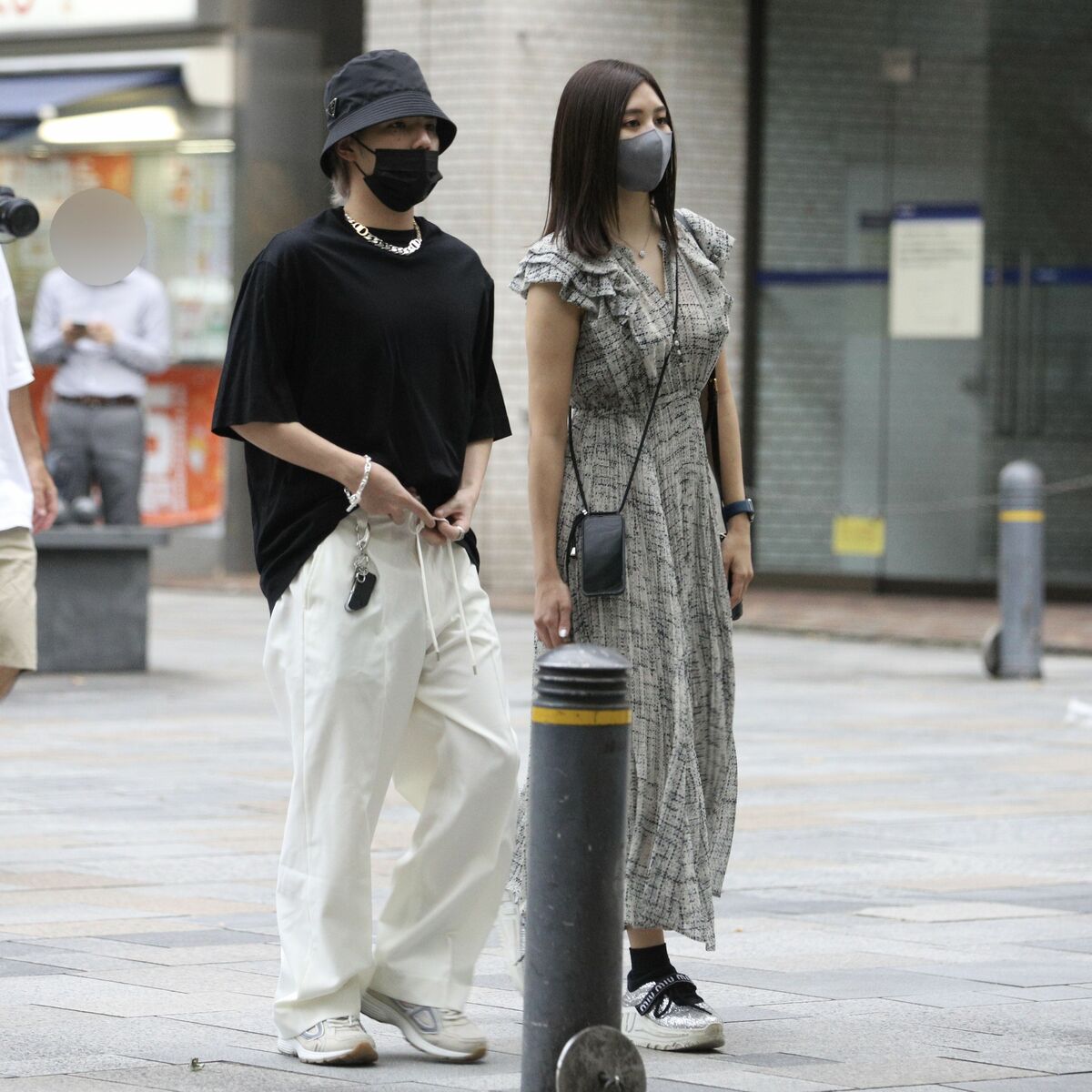 [写真](145ページ目)「内田理央はしんどい…」“山本舞香(26)と交際宣言”マイファスHiro(30)“令和のモテ男の本領発揮ツーショット写真”「過去には林ゆめ、元AKB48谷川聖とも ...