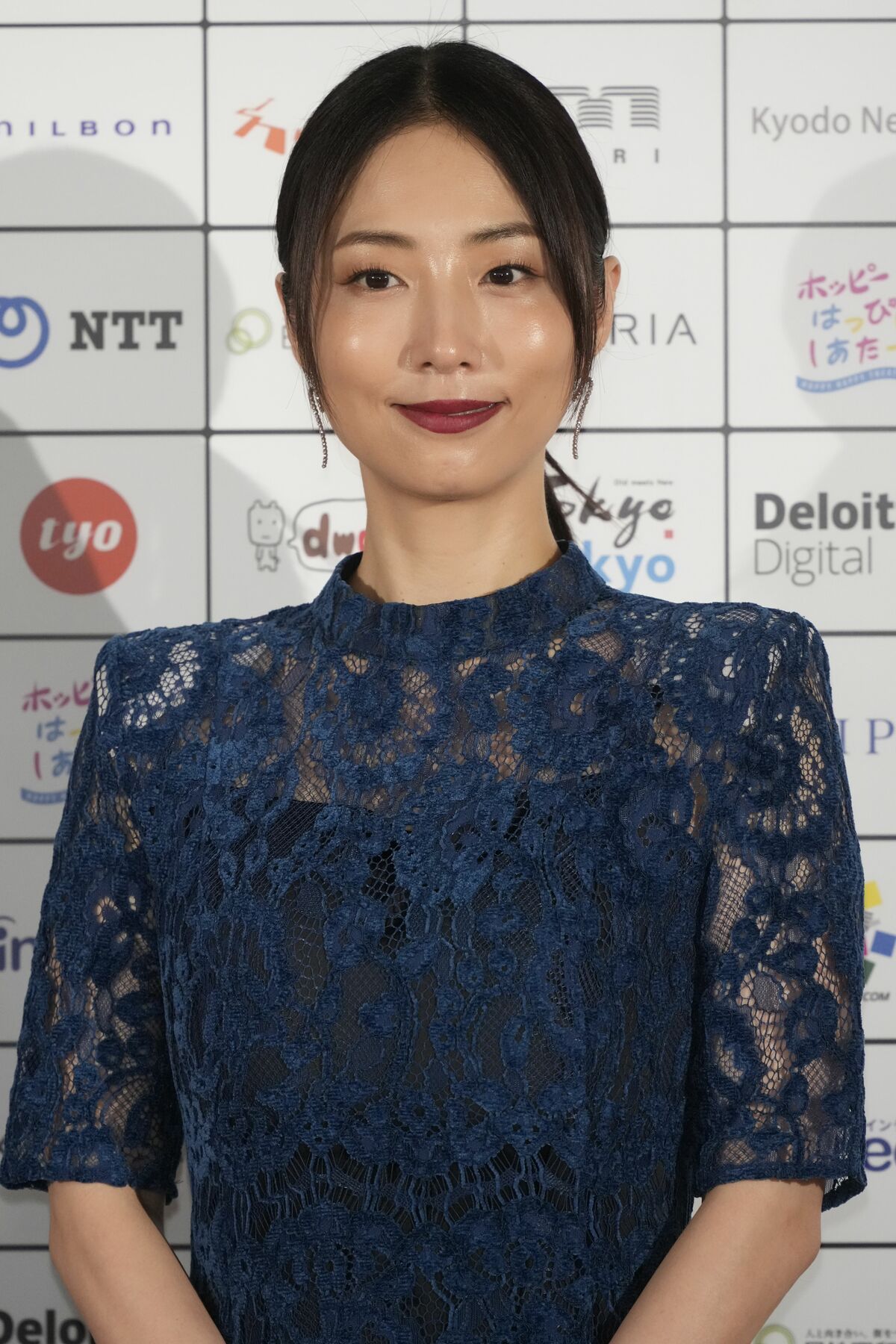 [写真]「親権や慰謝料も決着がついた」MEGUMI(42)と降谷建志(44)の離婚が年内成立へ「不倫発覚後すぐに代理人を立てて…」 | 文春オンライン