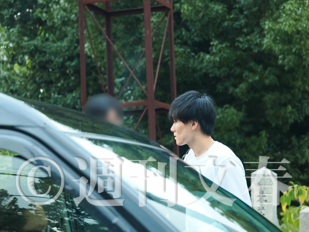 [写真](11ページ目)キムタク＆静香の長女・Cocomi（24）がバレー“天才リベロ”と真剣交際！《本人は直撃に「仲良くさせていただいてます」》 | 文春オンライン