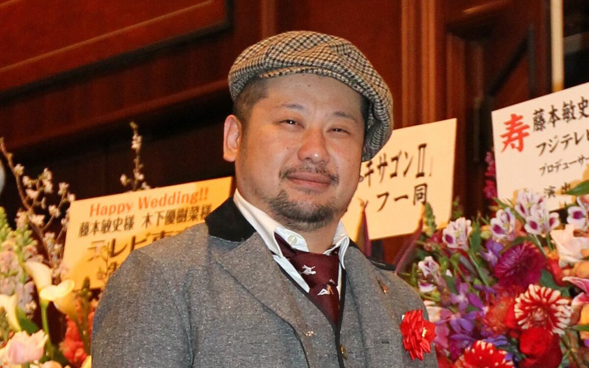 みっちり詰まったベッド、せまっ苦しいバストイレ、ダサい室内着…ケンコバが伝える「地方都市のフツーのビジホ」の“たまらない良さ”――青木るえか ...